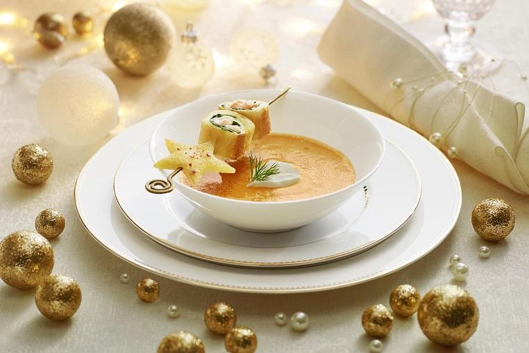 Rezept für Hummercremesuppe mit Spinat-Garnelen-Roulade - Lacroix